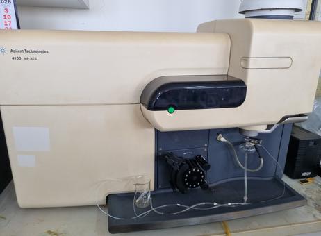 Spektrometar Agilent 4100 MP -AESpectrometer