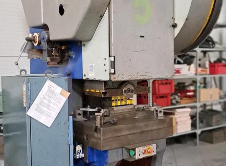 Ekscentrična presa SMERAL LEPA 63 PA