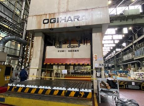 Hidraulična presa Ogihara 1000 tons