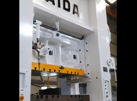 Hidraulična presa Aida PDA300