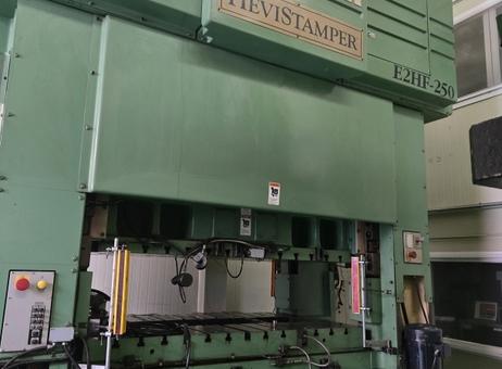 Minster presa velike brzine od 250 tona