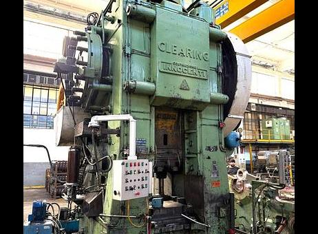 Presa za vruće kovanje od 1600 tona, čišćenje EF11600