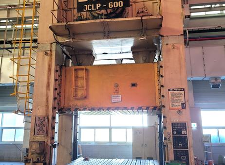Mehanička presa Jeil JCLP-600