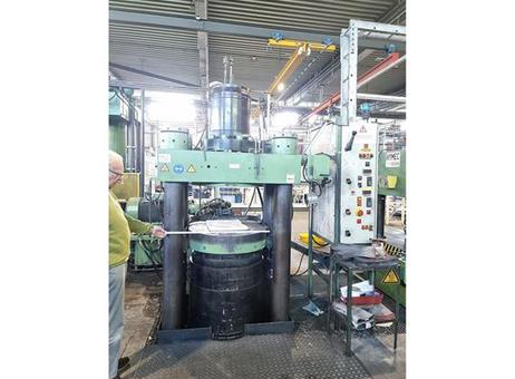 Darragon 750 ton heated