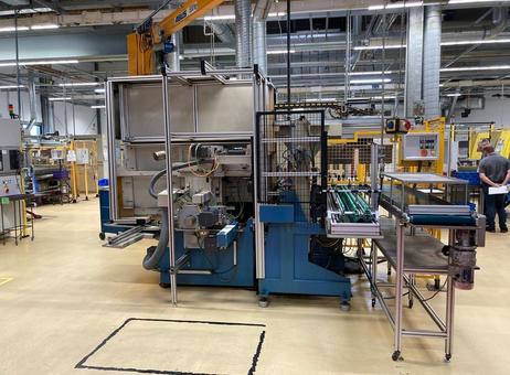 Bezusredna cilindrična brusilica GHIRINGHELLI M 250 SP 610 CNC 8A