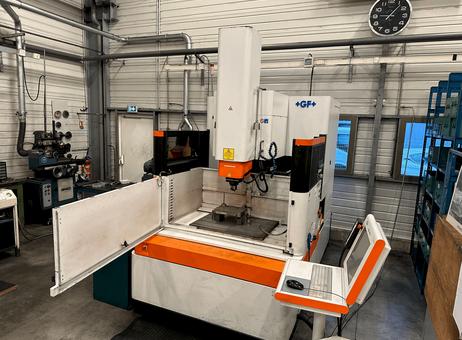 Die tone edm mašina AgieCharmilles FORM 30