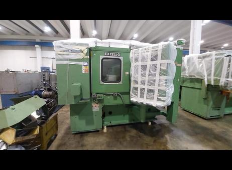 Remontovana glodalica sa cncom EX-CELL-O XG 620 sa krevetom