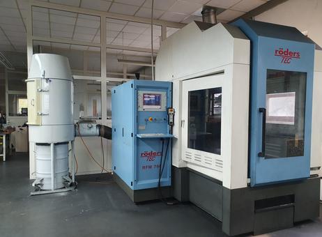 Polovna Roders RFM760 cnc univerzalna glodalica