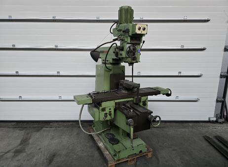 univerzalna glodalica TOS FNK 25 A