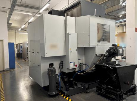 5-osni obradni centar HAAS UMC-1000SS