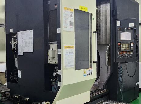 5-osni obradni centar MAKINO D500