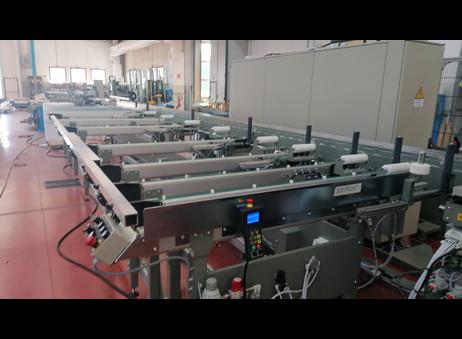 Emmegi Kuadra L3 - 20-osni obradni centar sa automatskim utovarom do 9 šipki i istovarom na skladištu.