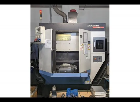Obradni centar - paletiziran DOOSAN VC 400 DUAL PALLET