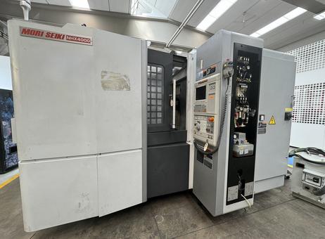 Obradni centar - paletiziran MORI SEIKI NHX 4000