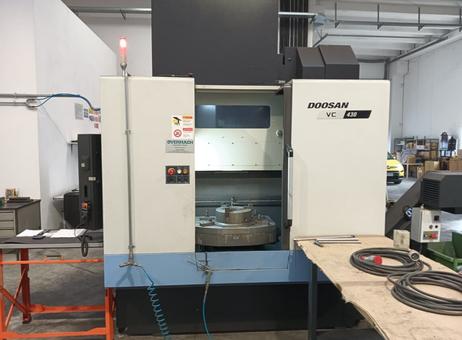 Vertikalni obradni centar Doosan VC 430