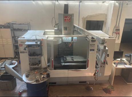 Haas VF-4
