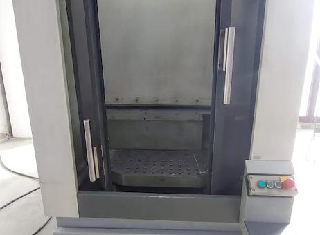 Vertikalni obradni centar CHIRON FZ08KW ('07)