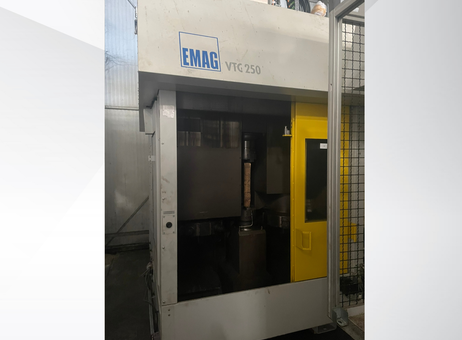 strug sa vertikalnim kupolom sa cnc EMAG VTC 250