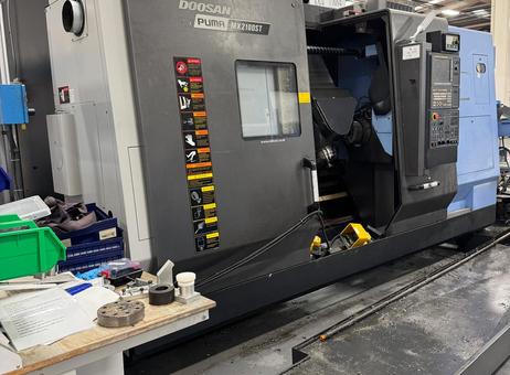 cnc strug Doosan Puma MX2100ST