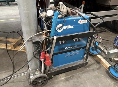 Aparat za varenje Miller 400