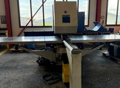 CNC mašina za probijanje Trumpf TRUMATIC 200