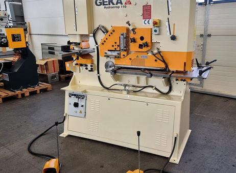Korišćena GEKA HID 110 A CNC giljotinska makaza