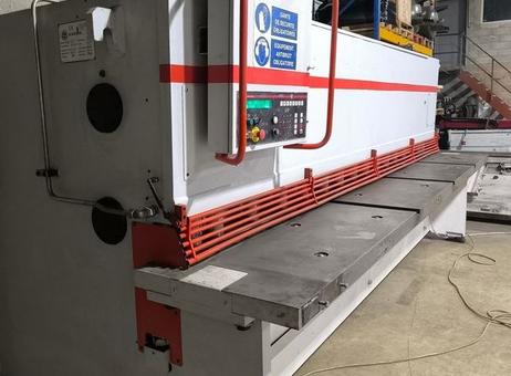 CNC makaze JEAN PERROT CSE 4010