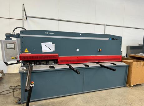 CNC makaze GECKO SB 3006