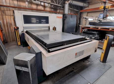 mašina za lasersko sečenje Mazak OPTIPLEX 3015 FIBER II