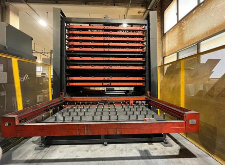 Amada LCV 3015 B2