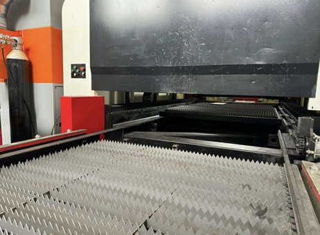 Mašina za lasersko rezanje Glorystar GS-3015CE