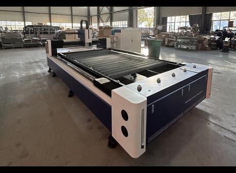 mašina za lasersko sečenje Shandong Dato Laser LF-3015EA Economical Fiber Laser Cutting Machine