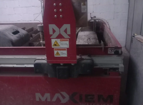 Mašina za sečenje vodom jets maxiem omax