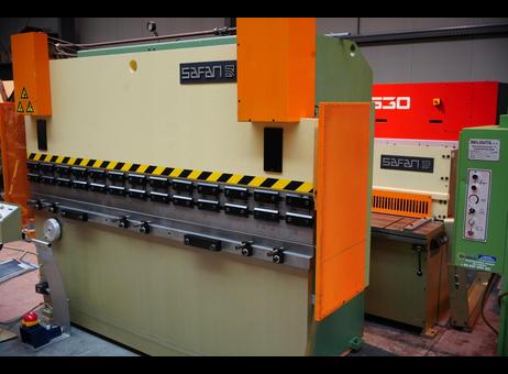Kompletan set mašina Safan za obradu lima 3 k 3100 mm - ivična mašina + giljotina