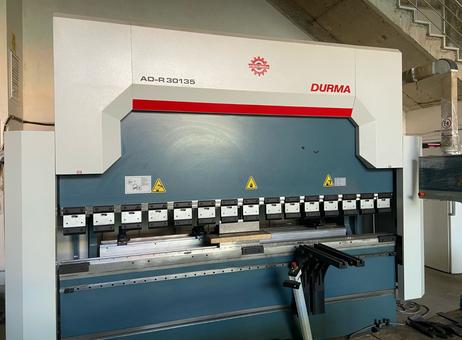 Durma AD-R 30135 CNC presa za savijanje sa mnogo alata