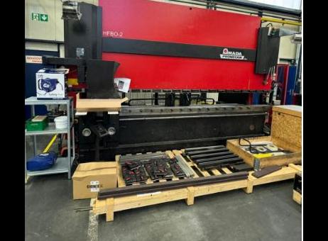 Pritisnite kočnicu cnc/nc AMADA HFBO 220 tx 4100