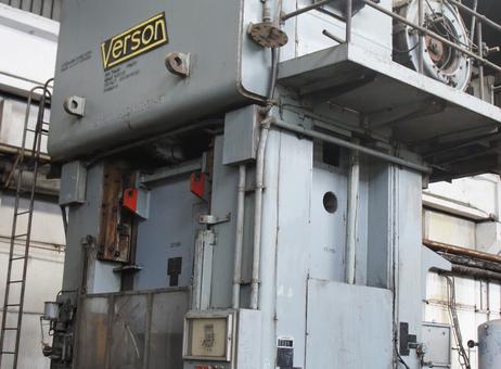 Verson T-ES1-1250-66-48T linija transfer presa