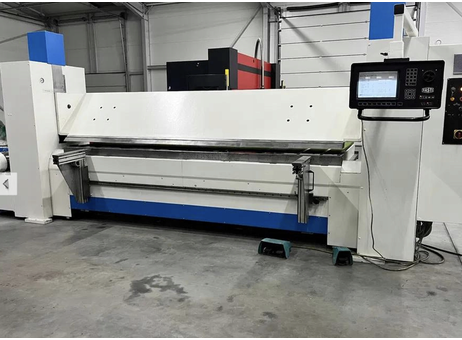 Mašina za preklapanje Fasti 726-32/4 CNC