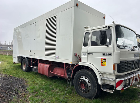 Kamion sa generatorom Renault VASP