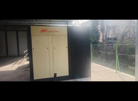 Kompresor ingersoll rand R90IU-A7.5