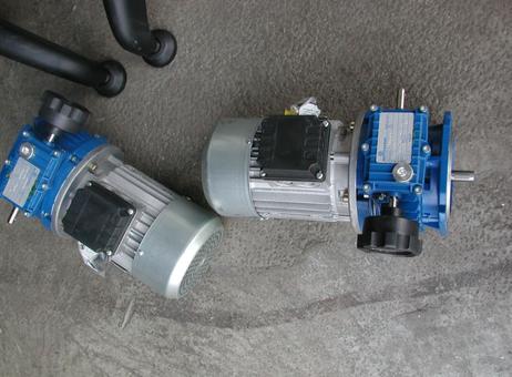 SEEMA pogonski motor sa menjačem 0,75 kW
