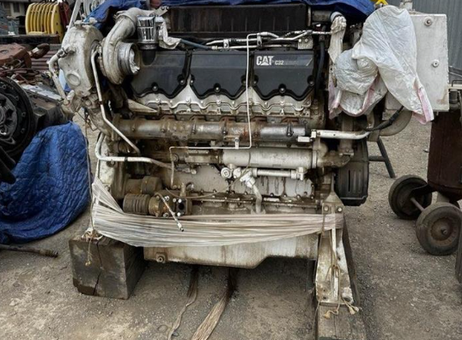 Jezgro brodskog motora Caterpillar C32