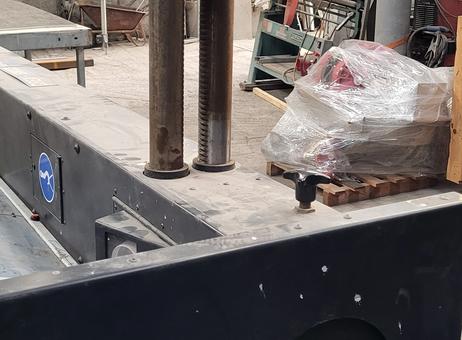 Kompletna proizvodna linija CREAMETAL welding table for welding steel joinery