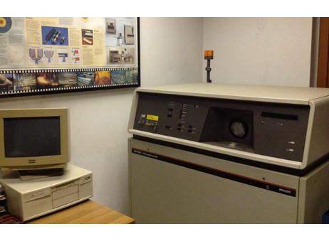 Philips PW1404/00/10 sekvencijalni spektrometar