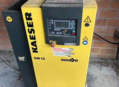 Mašina KAESER SM13