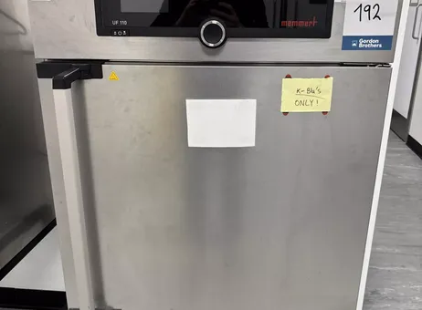 Laboratorijski inkubator Memmert UF110