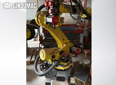 Industrial Robot FANUC R-2000iC 165F