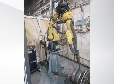 Industrial Robot FANUC ARC Mate 100iC
