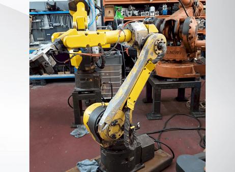 Industrial Robot FANUC M-16iB