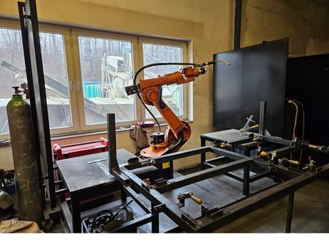 Industrial Robot KUKA Typ KR15/2